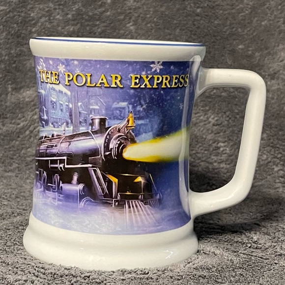 Warner Bros. | Dining | The Polar Express Embossed Train Going Through ...
